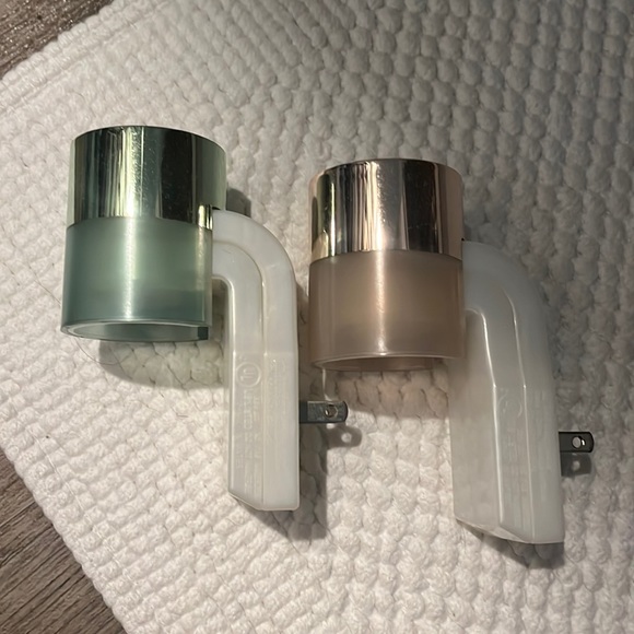 Bath & Body Works | Bath & Body | Bath Body Works Wallflower Plugin 2 | Poshmark